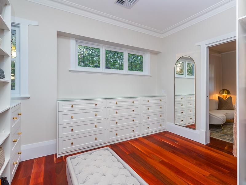 Difference between Wardrobes and Dressing Rooms